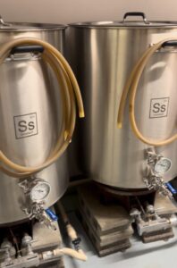 ozigi brewing 函館麦酒醸造所で一人飲み！築100年以上の倉庫が素敵♥ - サロンのhappy life!